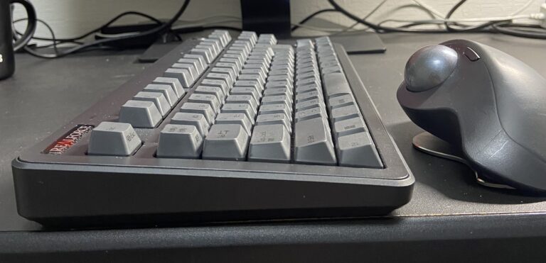 東プレ【REALFORCE R3】を8ヶ月使用したレビュー｜積み上げエンジニア